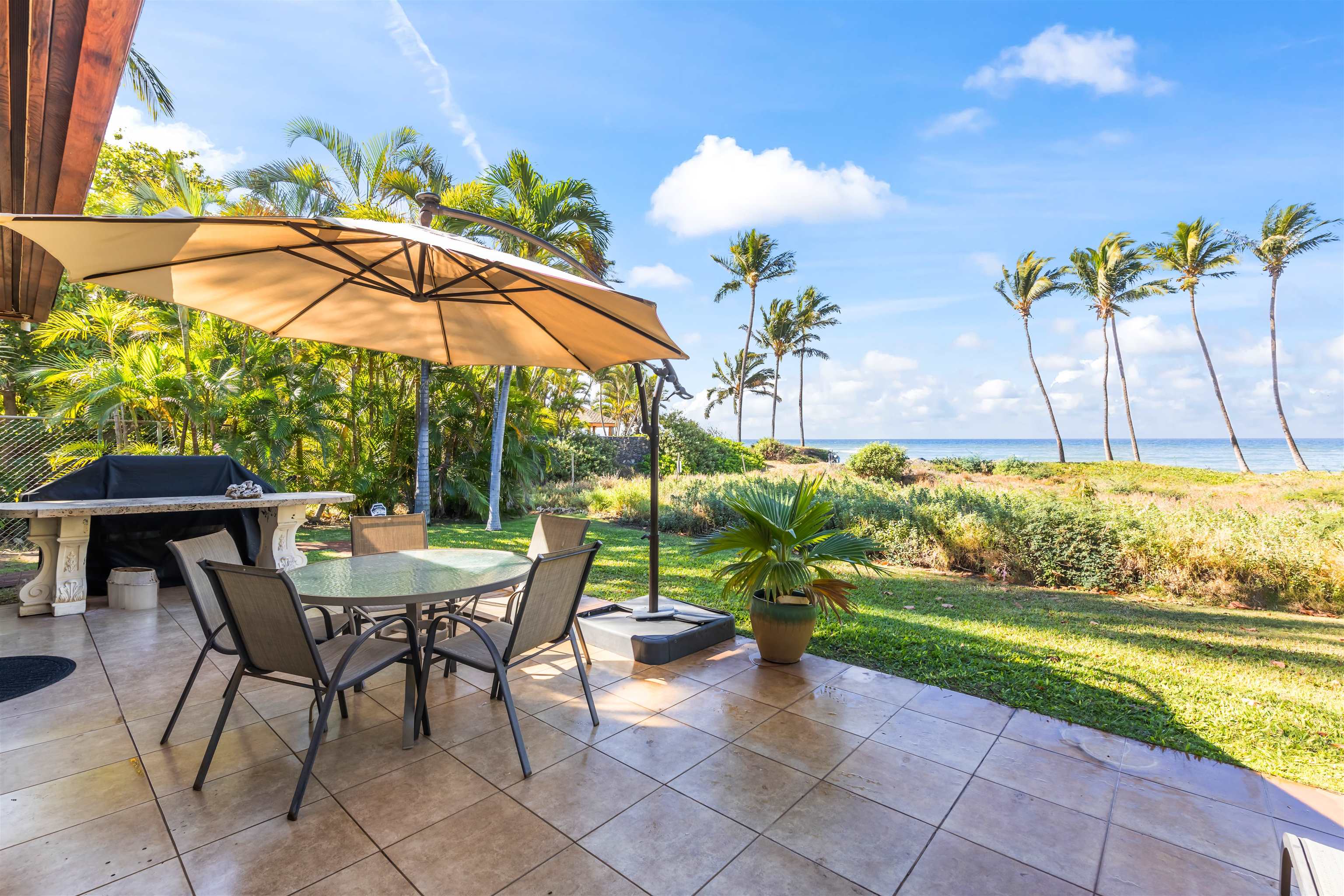 1470 Halama St , Kihei, Hi 96753 | Beachfront living! Halama