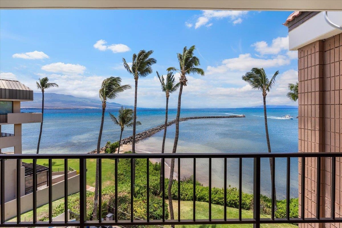 Maalaea Yacht Marina #405, 30 Hauoli St, Wailuku | Maalaea