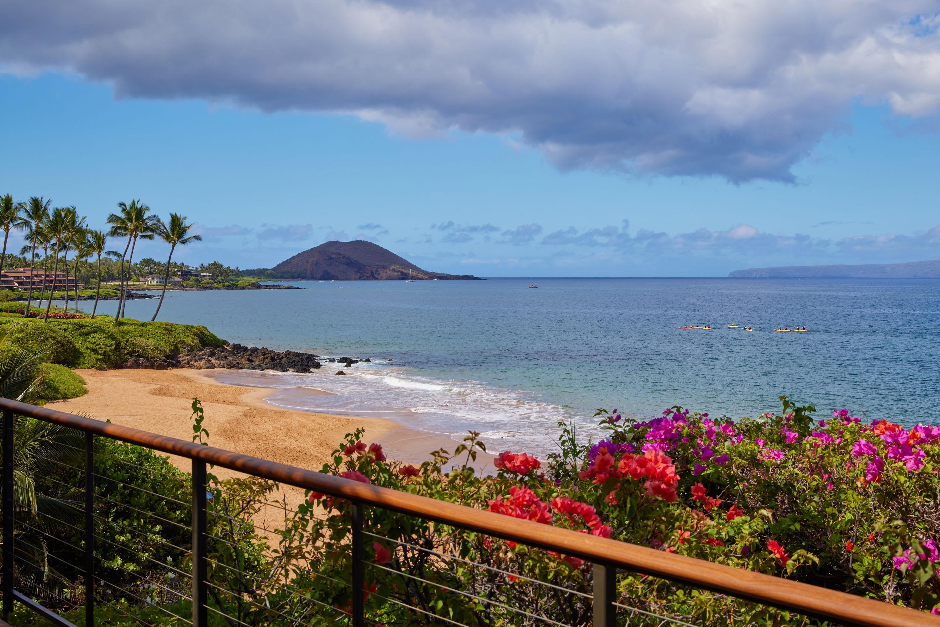 4650 Makena Rd , Kihei, Hi 96753 | Beachfront living!